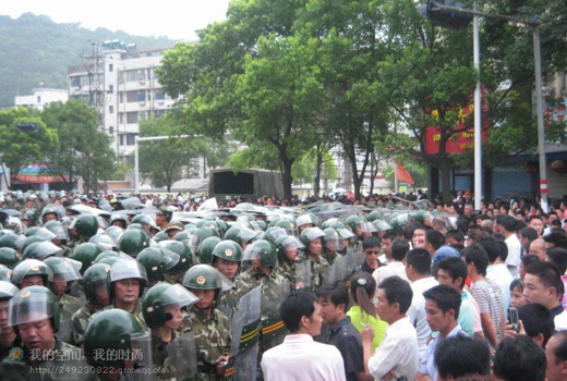China: three days of rioting over suspicious death | libcom.org